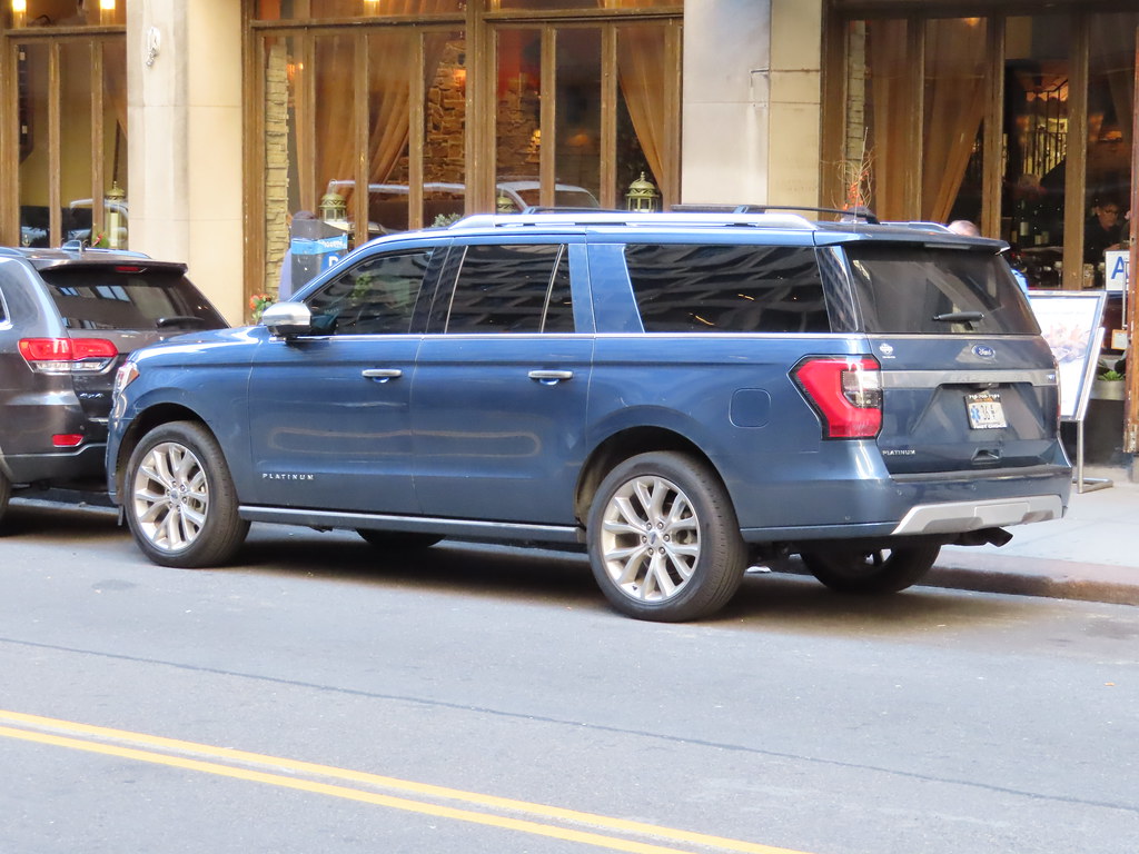 Experience the Luxury of the 2019 Ford Expedition - Earnhardt Ford Blog